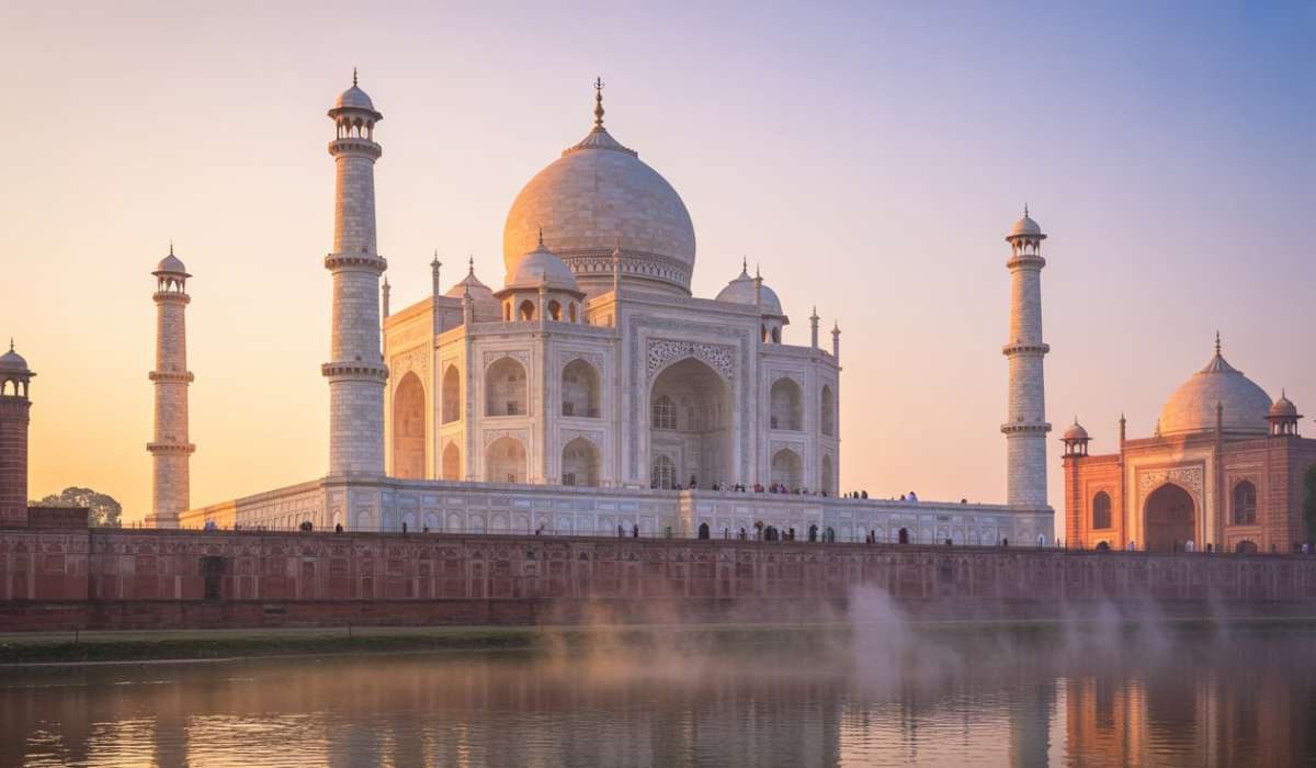 Taj Mahal Ticket Booking Online (2026) – Price, Timings & Rules